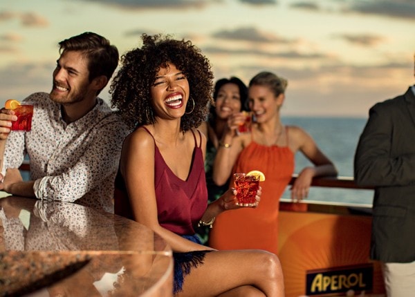 Crociere per Single: offerte e prenotazioni | Costa Crociere