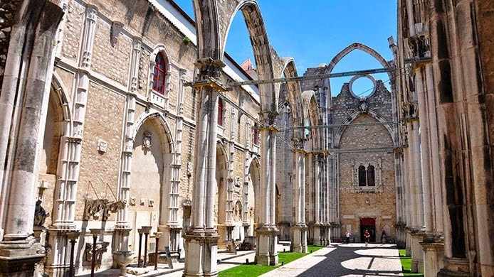 Convento do Carmo: chiesa gotica e museo a Lisbona | C-Magazine