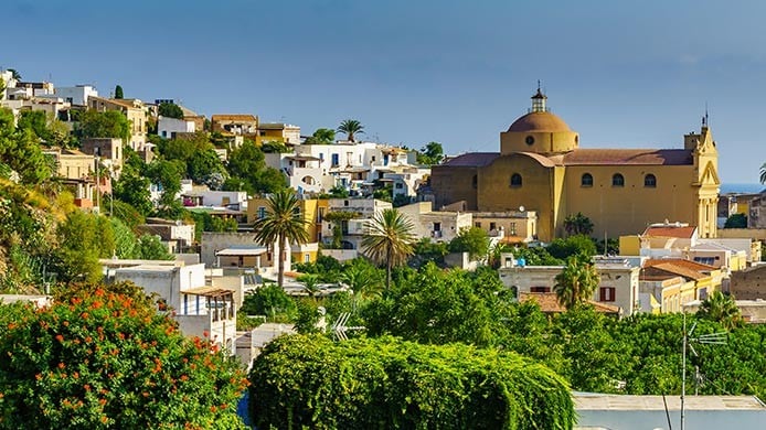 L'isola verde dell'Eolie, ecco 3 cose da vedere a Salina | C-Magazine