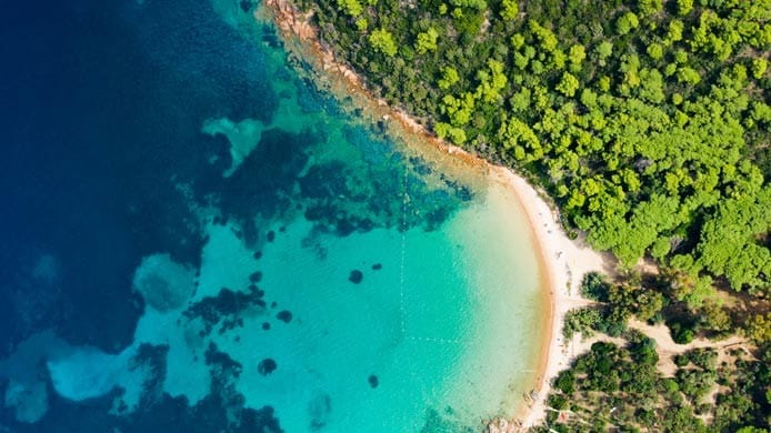 Visita le piscine sull'isola di Malora | C-Magazine
