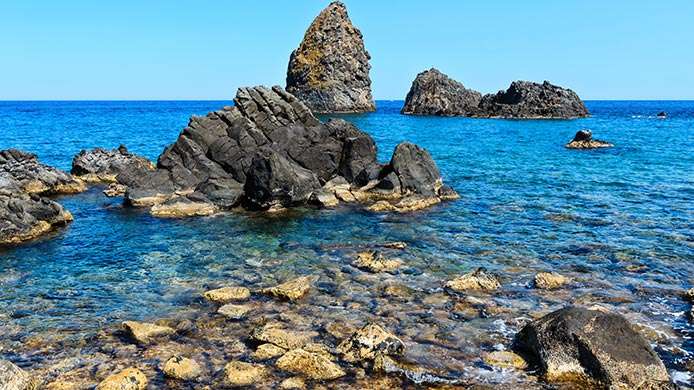 Cosa vedere ad Aci Trezza | Costa Crociere